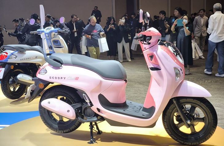 New Honda Scoopy Sukses Menarik Gen Z dengan Pilihan Warna Super 'Ngejreng'